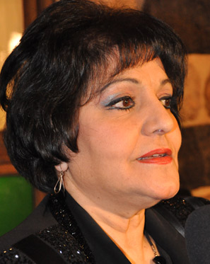 صور واسماء الممثلين الذين جسدوا شخصيات مسلسل عمر - القلم الذهبي